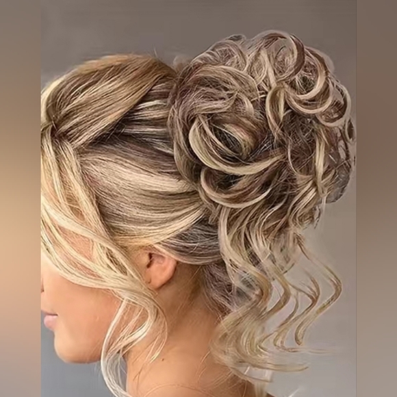 Hair | Nwt Messy Bun Hair Piece Curly Wavy Messy Bun Wig Hairpiece ...